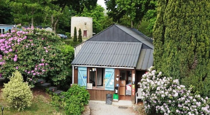 Camping Le Balcon De La Baie Saint-marcan