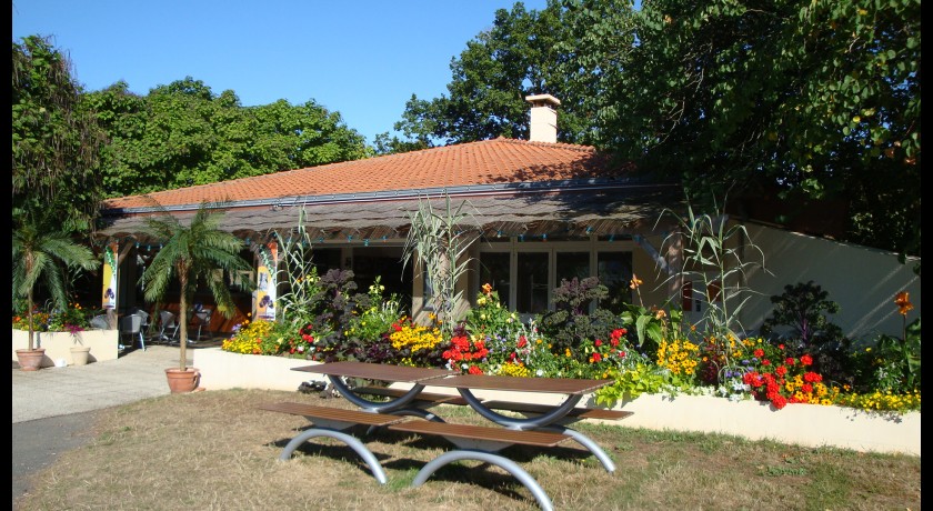 Camping Le Lac De Ribou Cholet