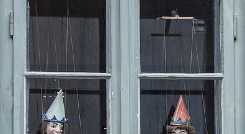 Exposition Bd "comme Une Bête En Case'' (médiathèque Centre Ville ...