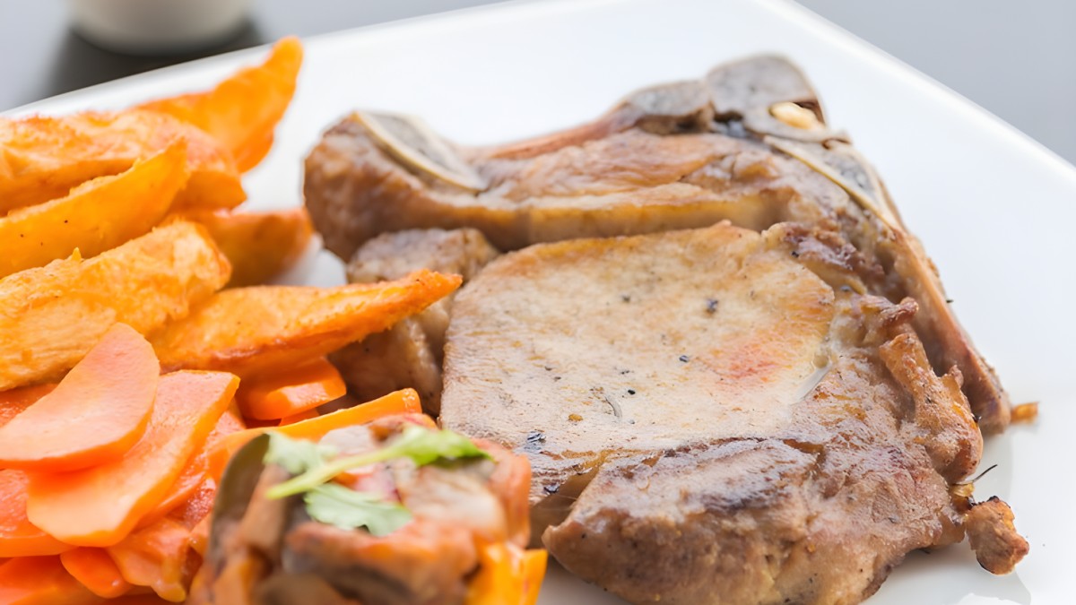 Repas Autour Du Cochon Par Le Comité Des Fêtes Et D'animations De Saint ...