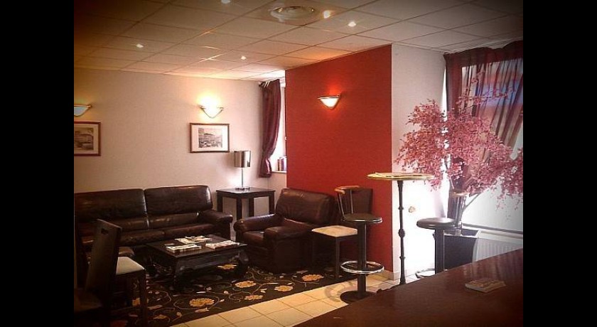 Hôtel de La Basilique à Épinal - Confort et Charme au Coeur de Vosges