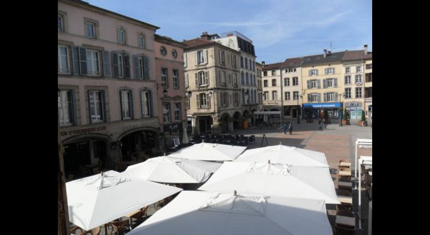 Hôtel de La Basilique à Épinal - Confort et Charme au Coeur de Vosges