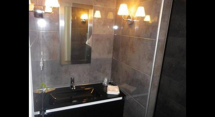 Hotel No Minoé Locminé