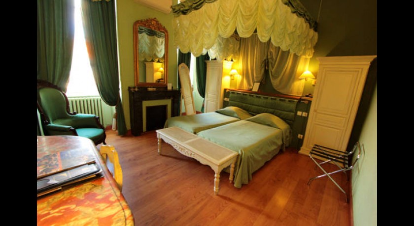 Grand Hôtel Moderne et Pigeon à Limoux - Séjournez au cœur de l ...