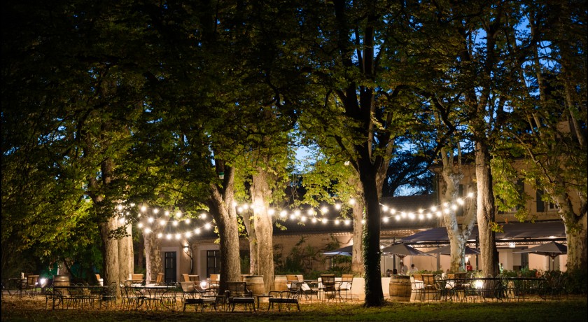 Hôtel & Restaurants - Château De Montcaud Sabran