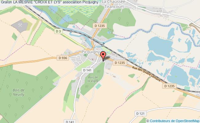 La mesnie "croix et lys" association Tout public Picquigny