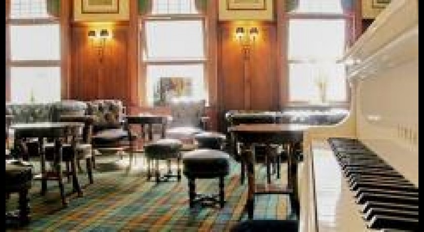 Restaurant Le Bar Du Normandy - Hôtel Normandy Paris