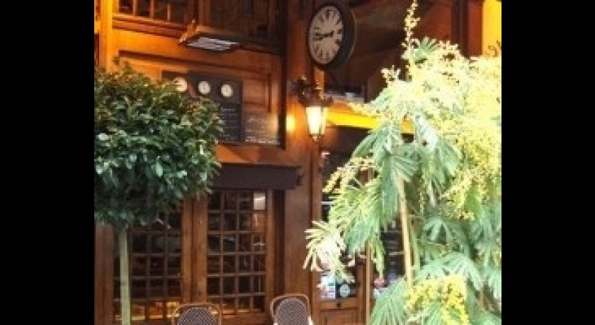 Restaurant L'auberge Café Paris