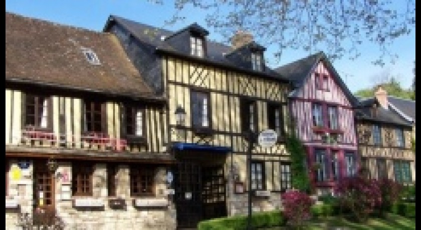 Restaurant L'auberge De L'abbaye Du Bec-hellouin Le Bec-hellouin Restaurant L'auberge De L'abbaye Du Bec-hellouin Le Bec-hellouin