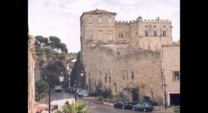 Aramon village Aramon tourisme