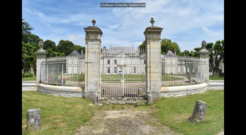 Château Chevilly tourisme