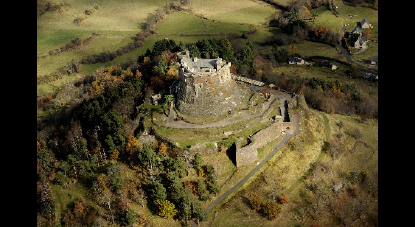 Château de murol Murol tourisme