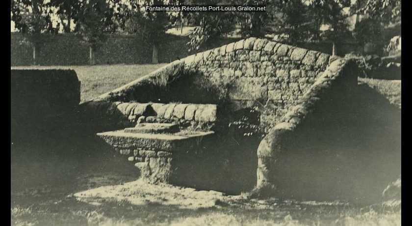 Fontaine des récollets Port-louis tourisme
