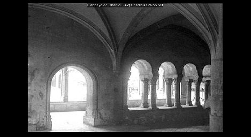 L'abbaye de charlieu (42) Charlieu tourisme